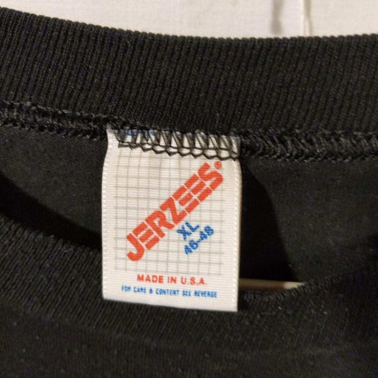 Jerzees Men's Black and Red T-shirt | Depop