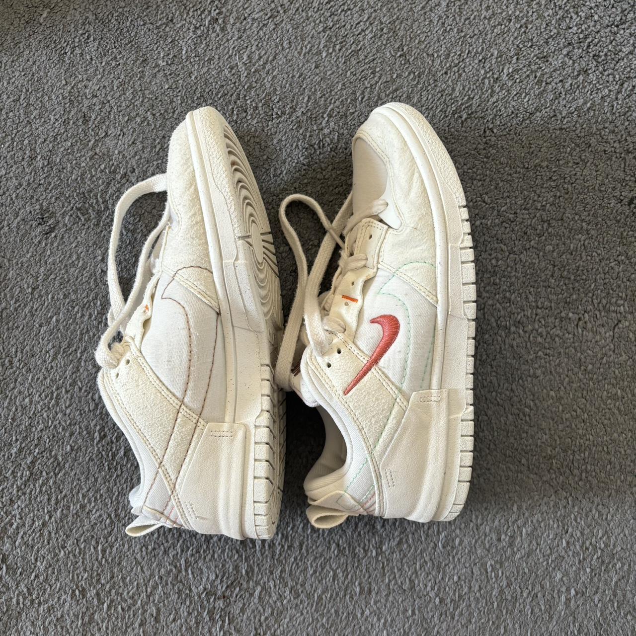 Nike dunks Hardly worn In really good condition... - Depop