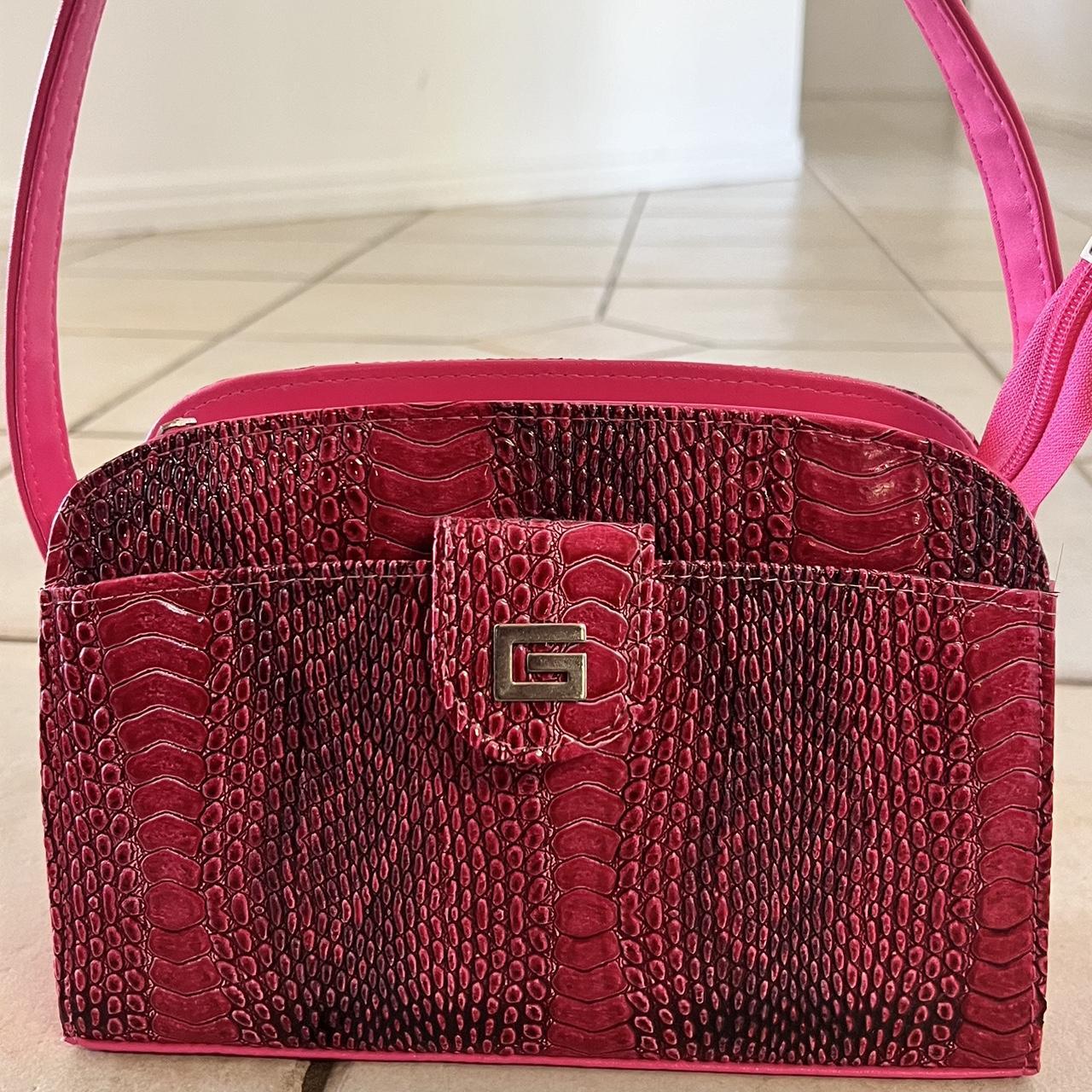 cutest pink hand bag - only been worn once for a... - Depop