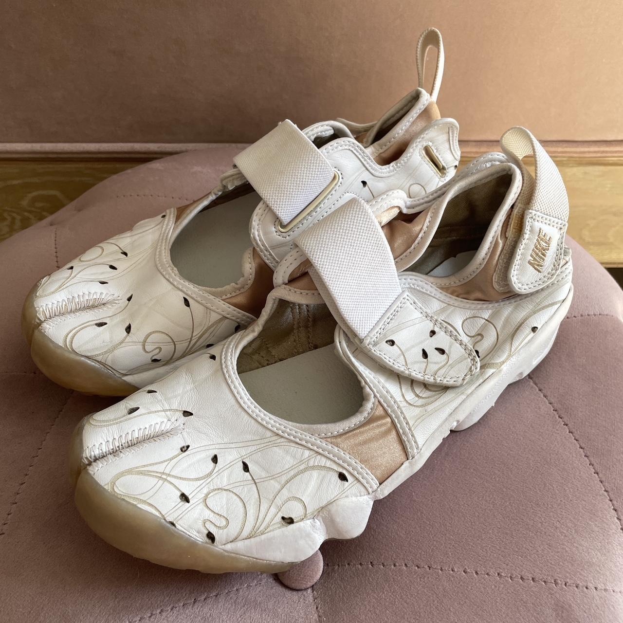 Rare Nike Air rift trainers Hardly worn Size 6.5 UK | Depop