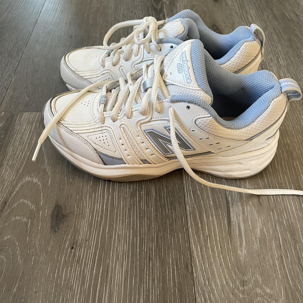 Cute new balance sneakers// worn and loved// cute... - Depop