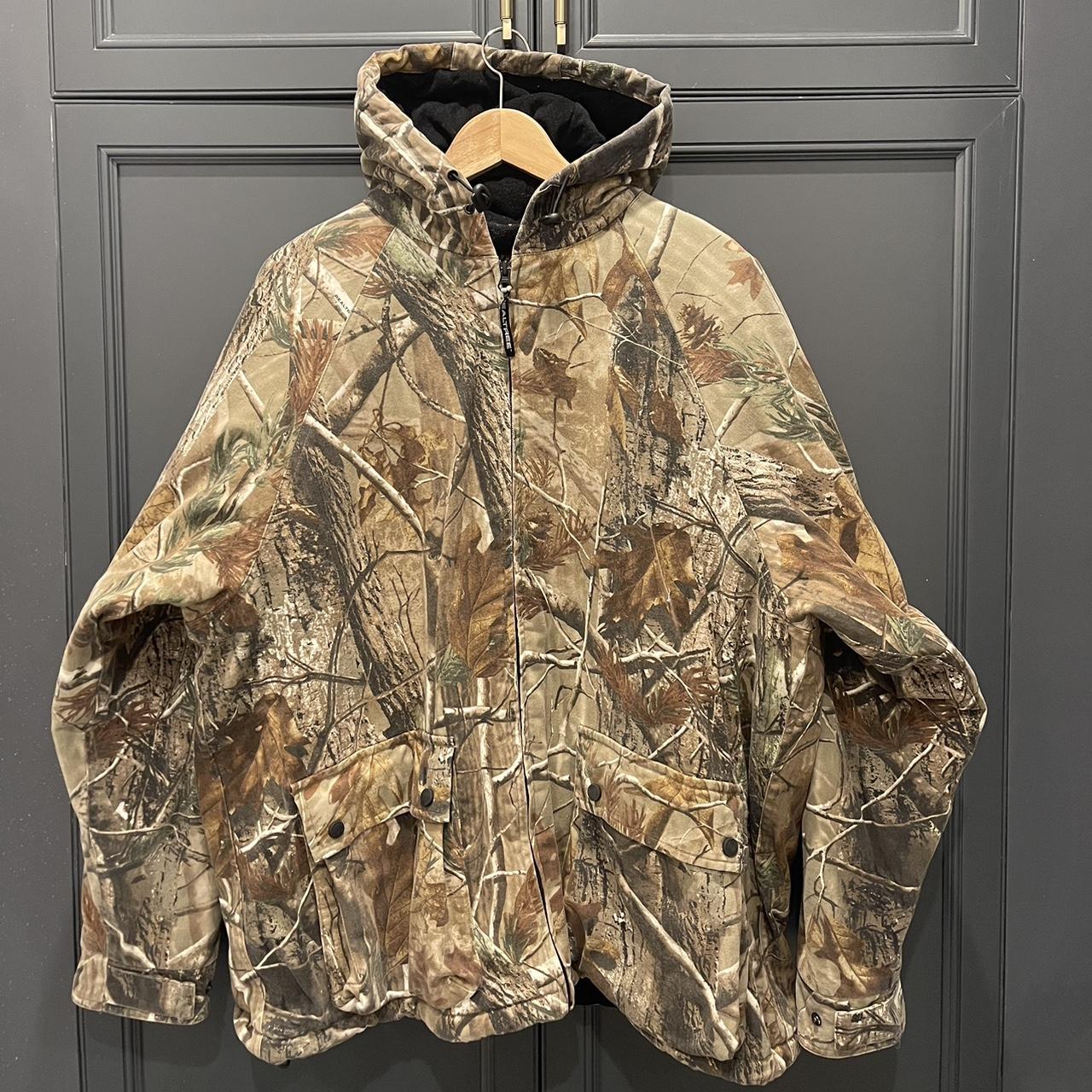 Real tree camo zip up jacket - Depop