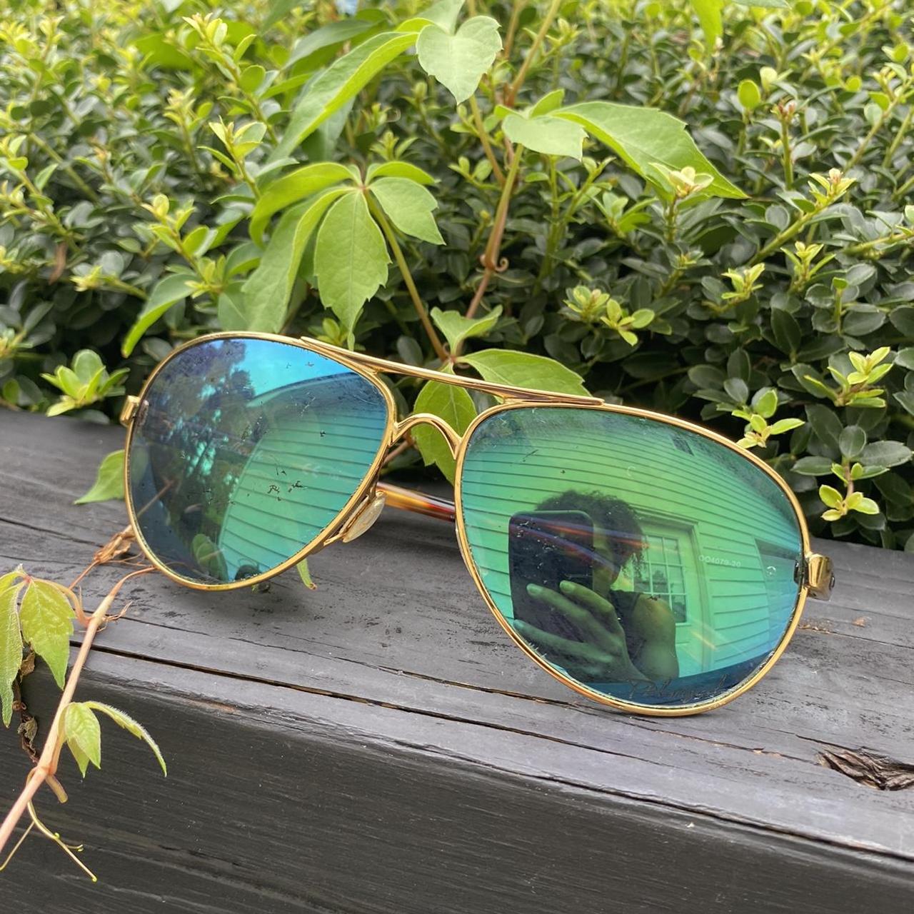 Casual Aviator Shades Oakley “Feedback” - best fits... - Depop