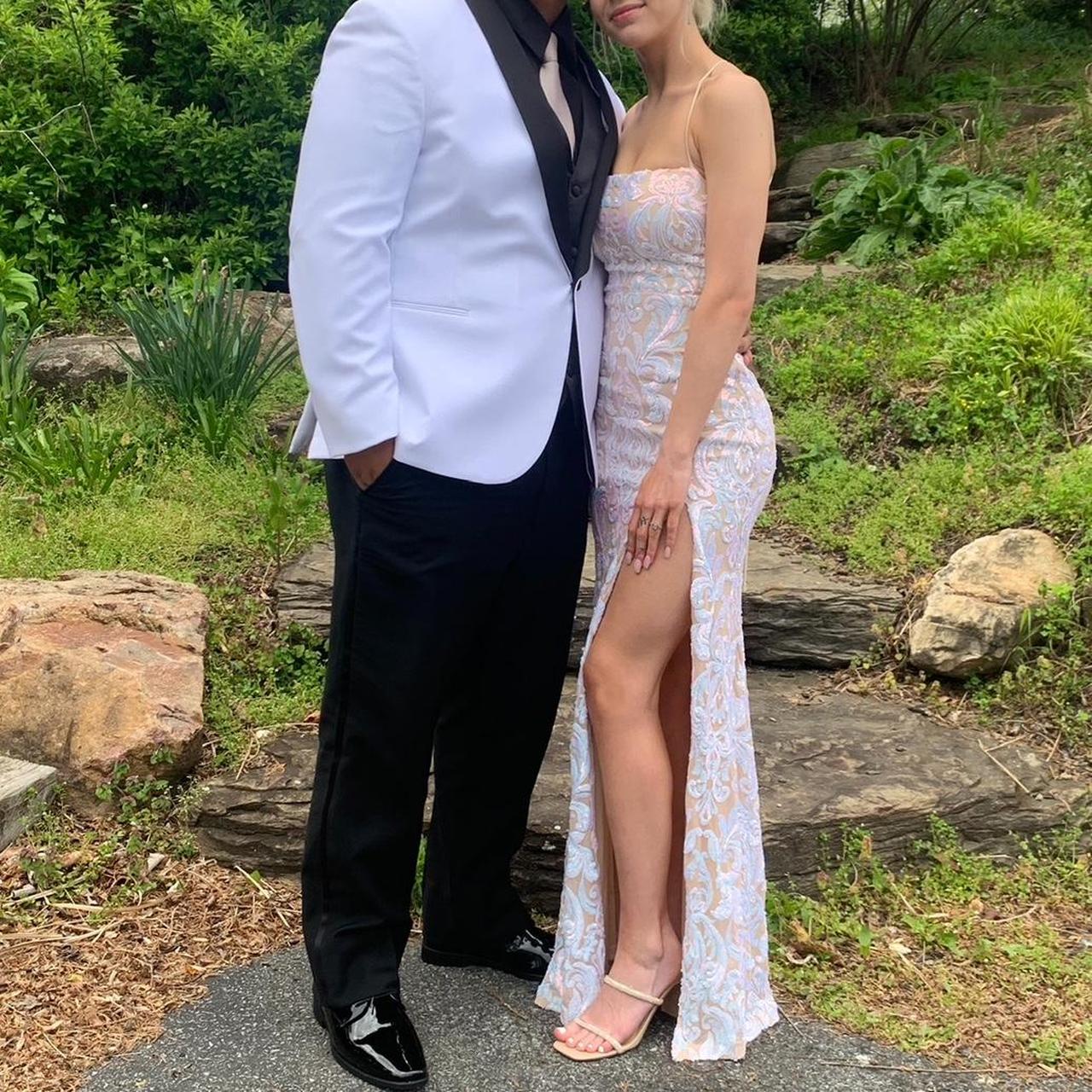 Windsor Prom Dress -worn only once, still in great... - Depop