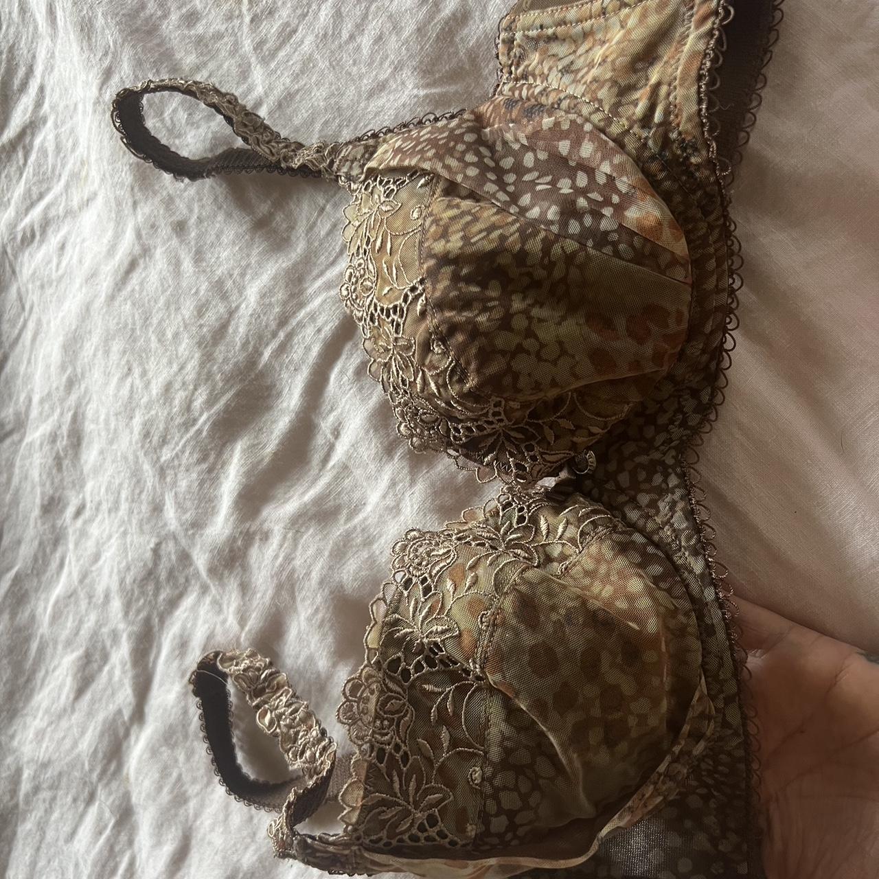 Barbra lingerie bra 30D I adore this print I had... - Depop