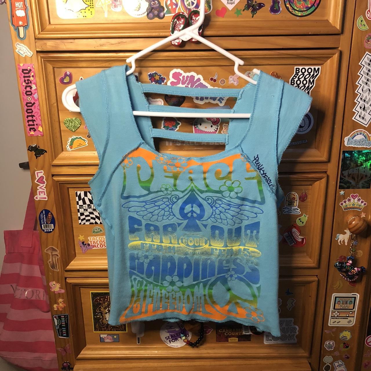 Super rare y2k PunkyFish top 🐠 💕☮️ I have not seen... - Depop