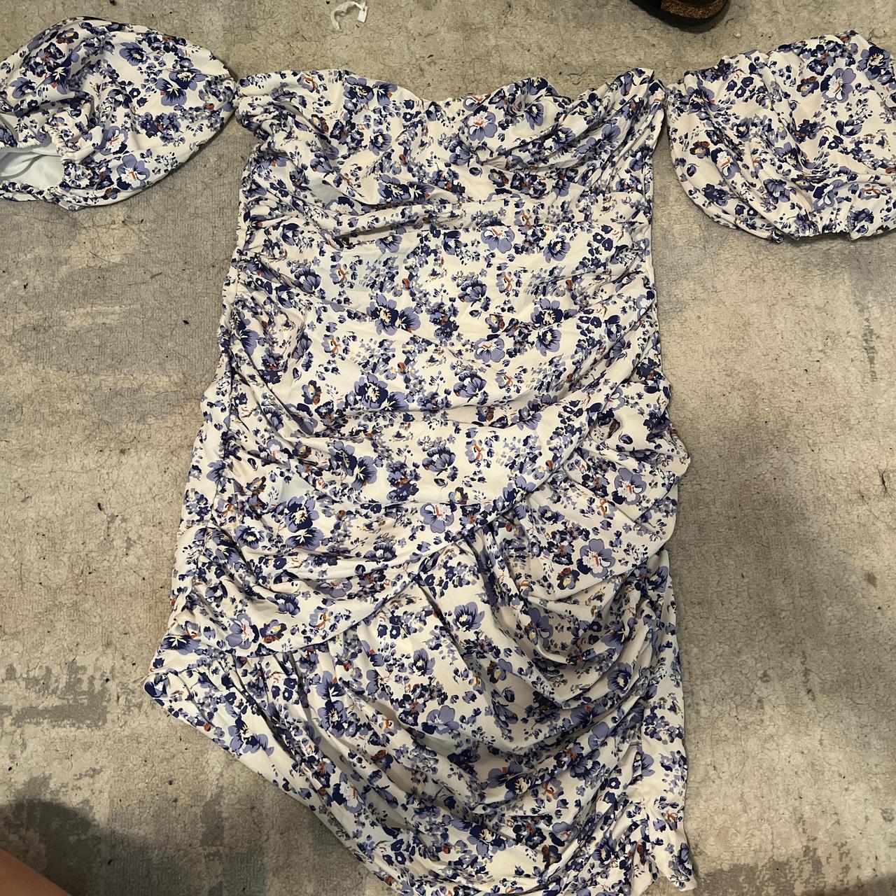 Misguided off the shoulder dress Super flattering,... - Depop