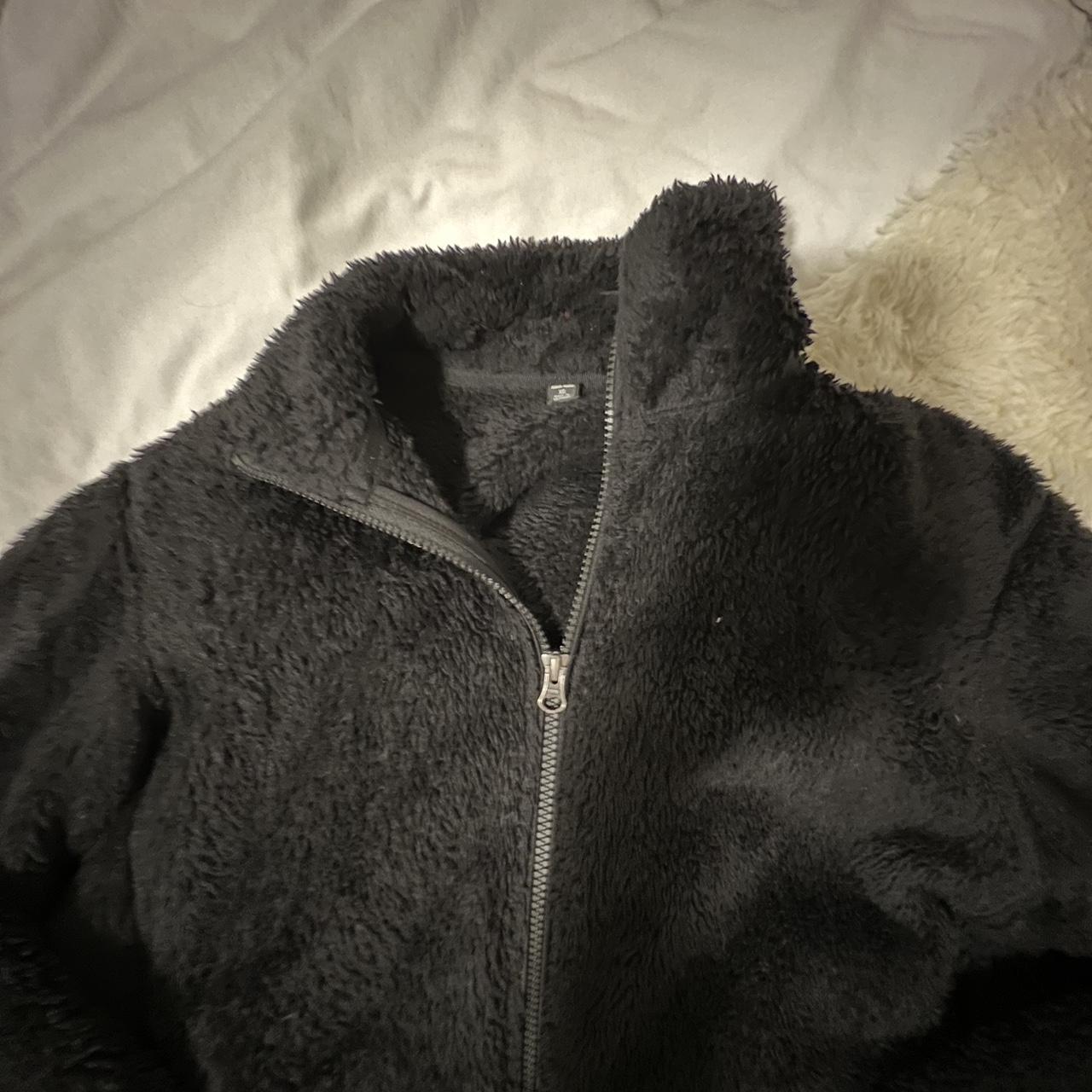super cozy black uniqlo jacket! it’s been worn but... - Depop