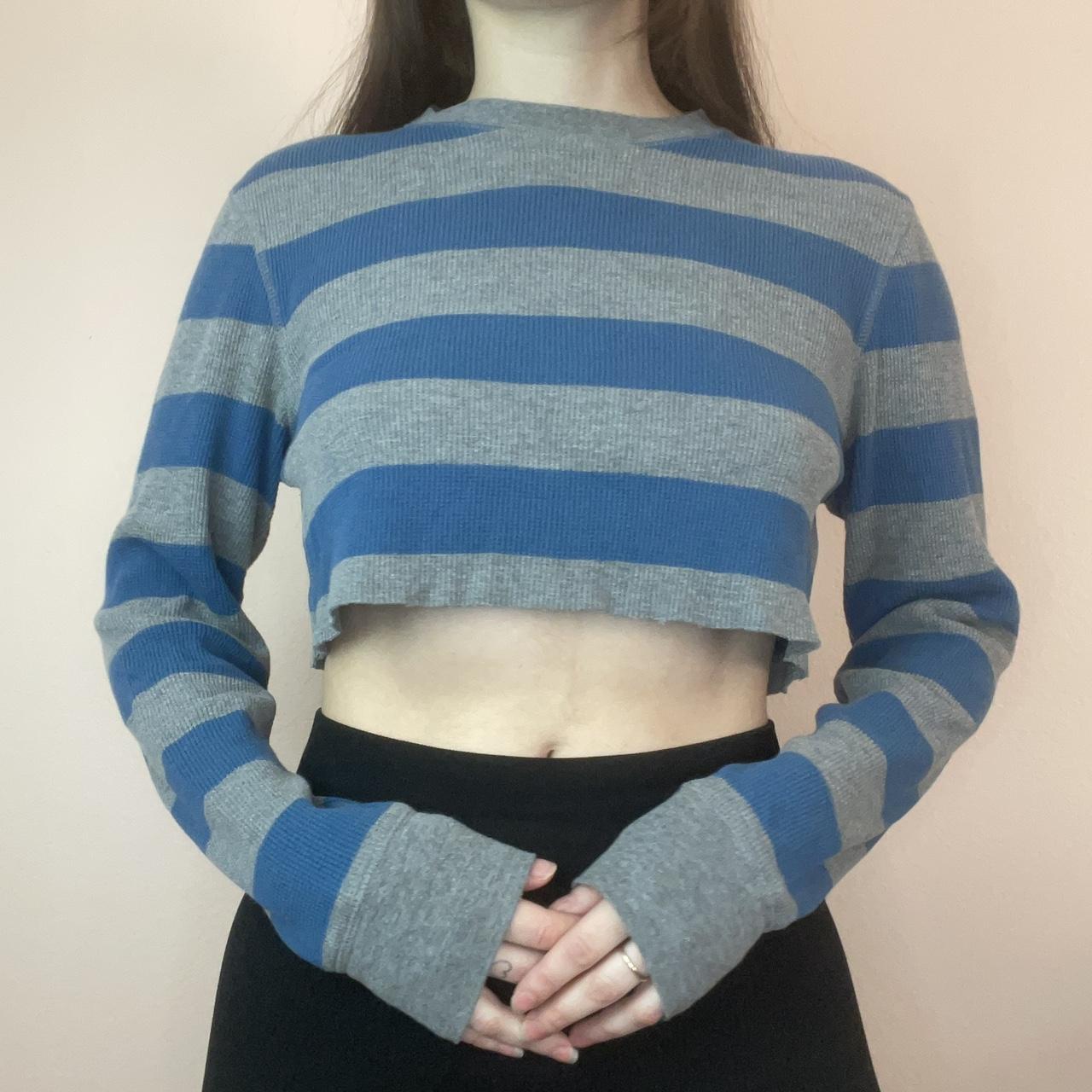 Gap Women's Crop-top | Depop