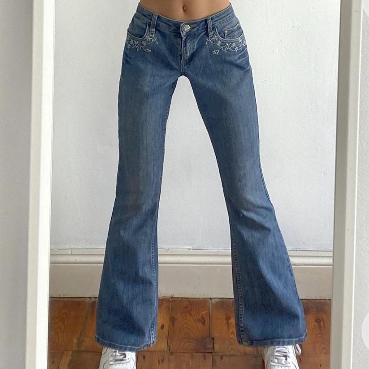 Beautiful vintage 00s bootcut jeans Super... - Depop