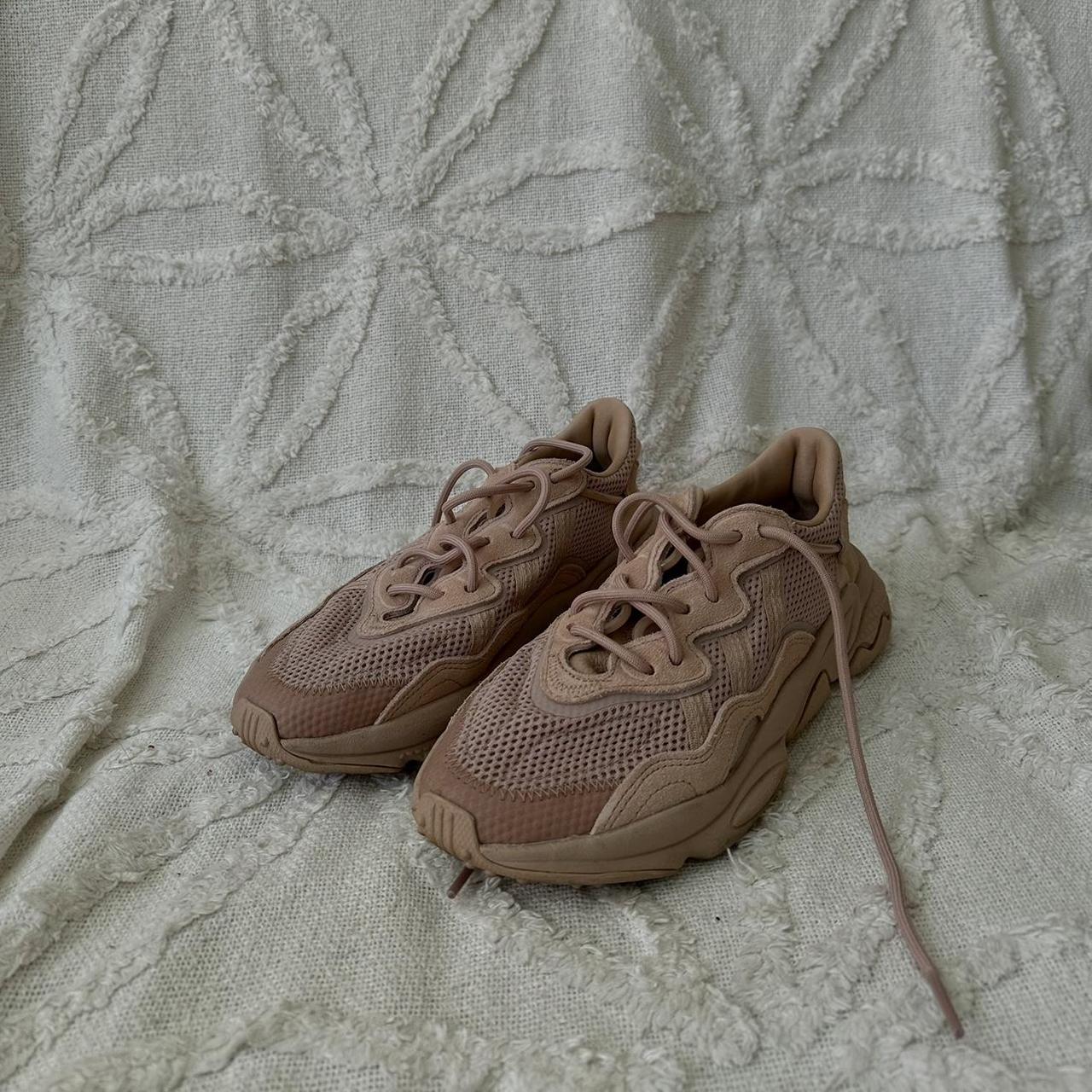 Adidas OZWEEGO SHOES Worn with some love 💖 Women’s... - Depop