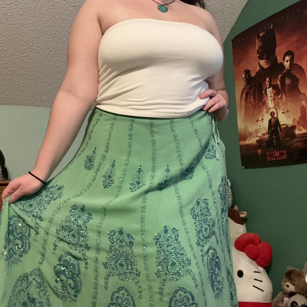 Lovely mermaidcore maxi skirt🐚🧜🏼‍♀️ Has a zipper and a... - Depop