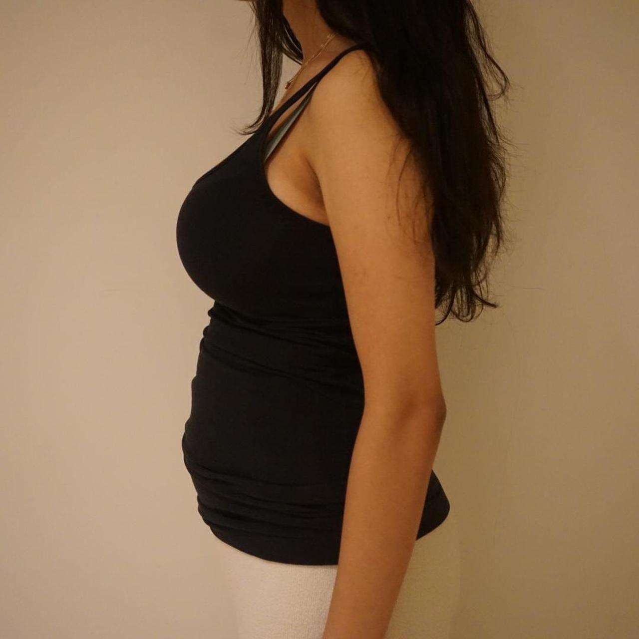 basic black lululemon tank - message with questions!! - Depop