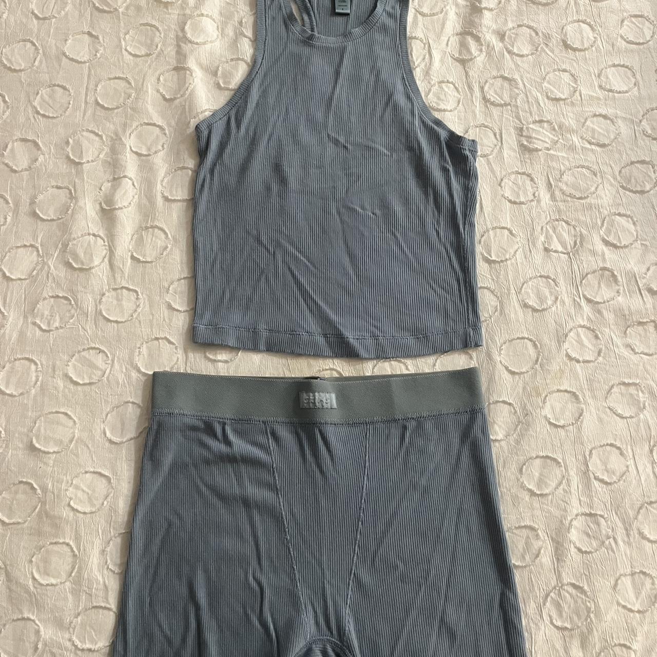 Skims 2 piece set SOOO SOFT size s for the tank... - Depop