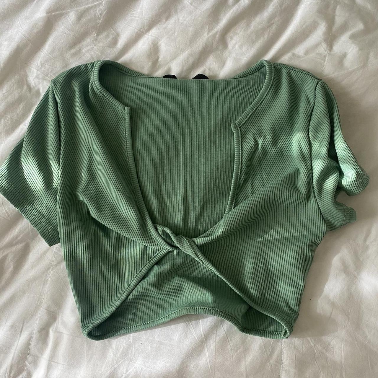 Women's Crop-top | Depop