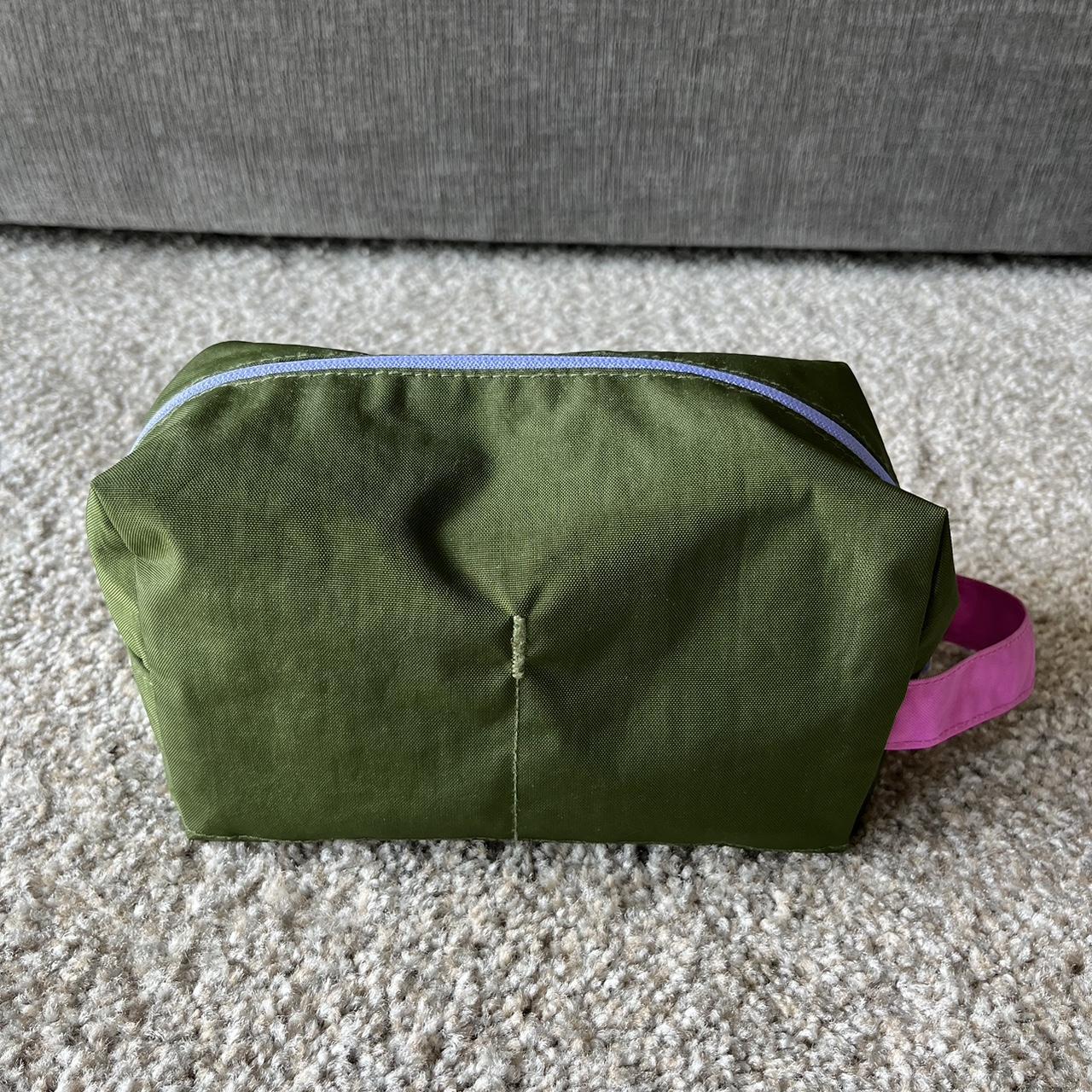 Baggu dopp kit in bay laurel mix color (no longer... - Depop