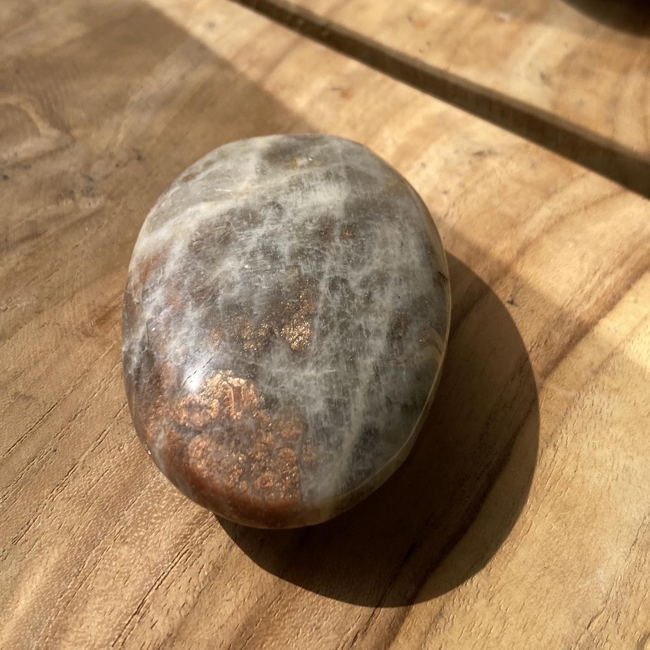 Sunstone pebble, with golden flash. Palm stone. 7.5... - Depop
