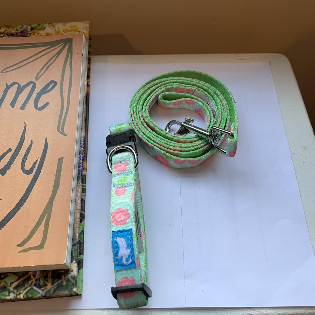 super cute cat/dog leash ﾂ size small and comes with... - Depop