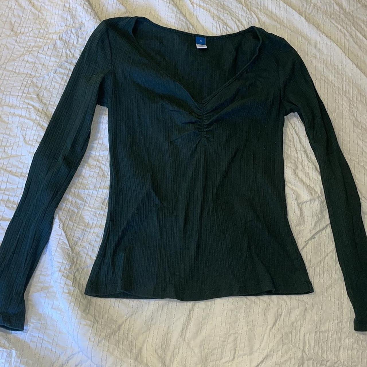 Worn once old navy ruched long sleeve top size medium - Depop