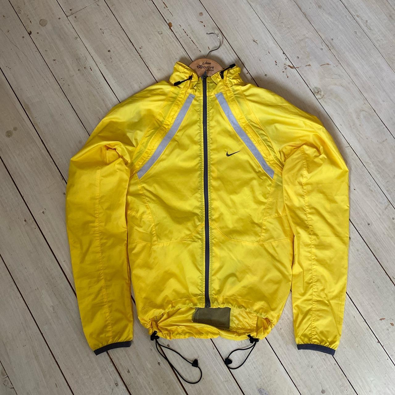 Nike Men's Yellow Jacket | Depop