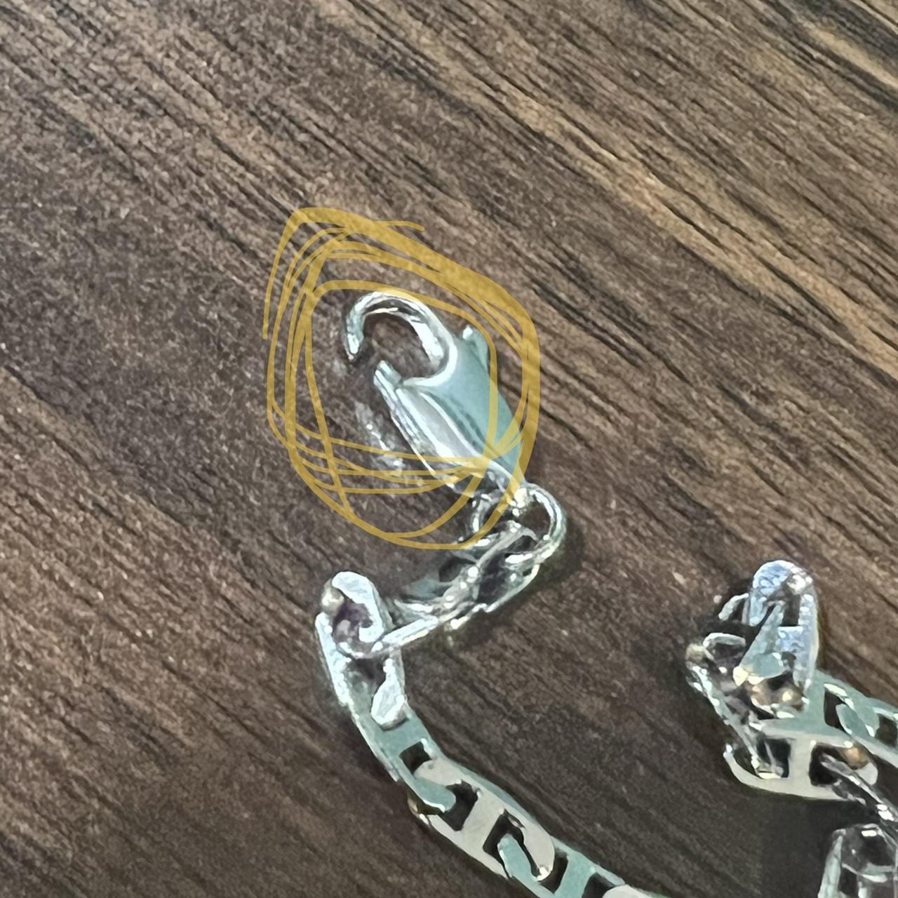 READ DESC MINI HAROLD CHAIN FROM FIRST HAUNTED... - Depop