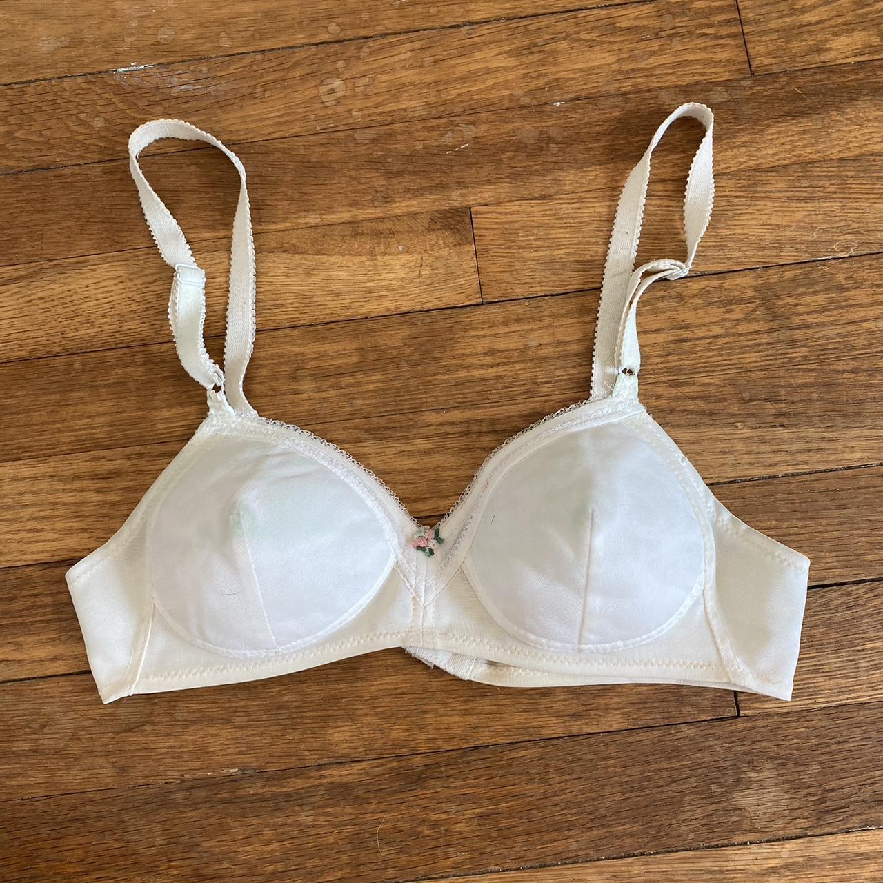 . 1960s Jantzen bullet bra Fits 34A Good condition... - Depop