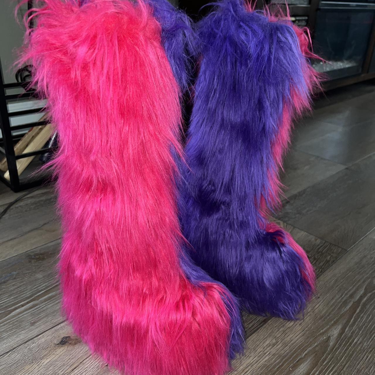 Fuzzy Split Color Platform boots 🩷💜 Worn 1 time in... - Depop