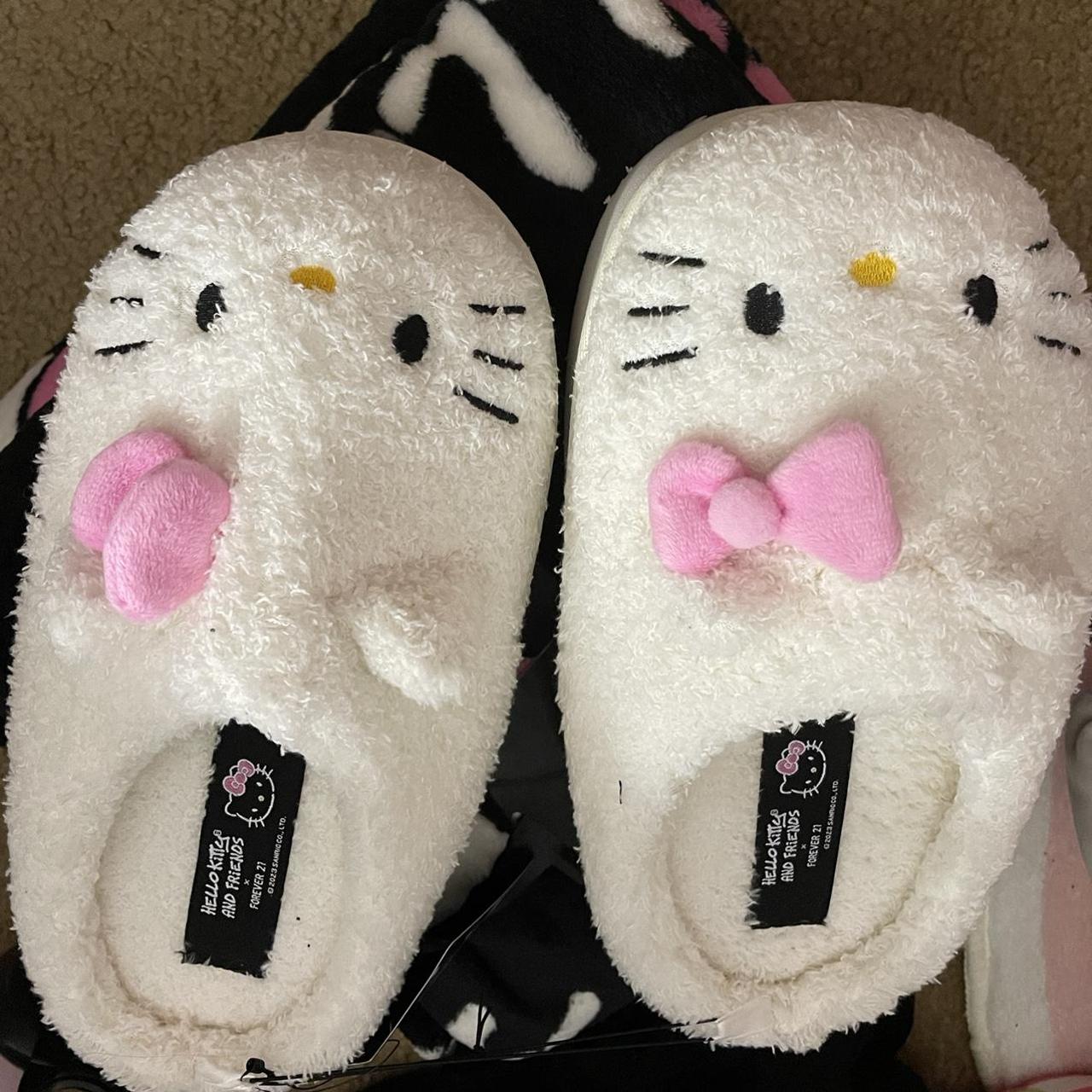 Hello kitty X forever 21 slippers size L which is... - Depop