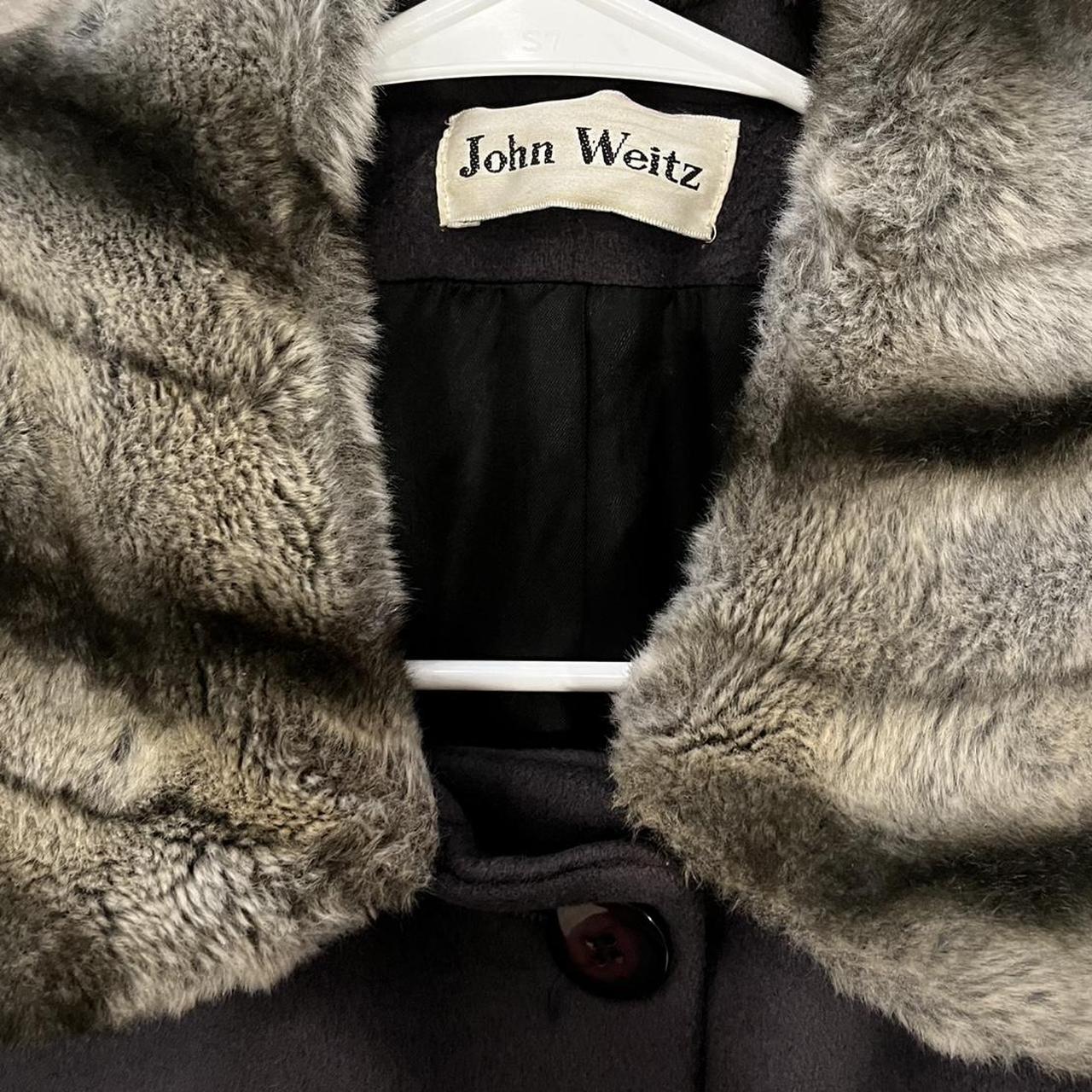 Phenomenal condition John Weitz vintage trench coat... - Depop