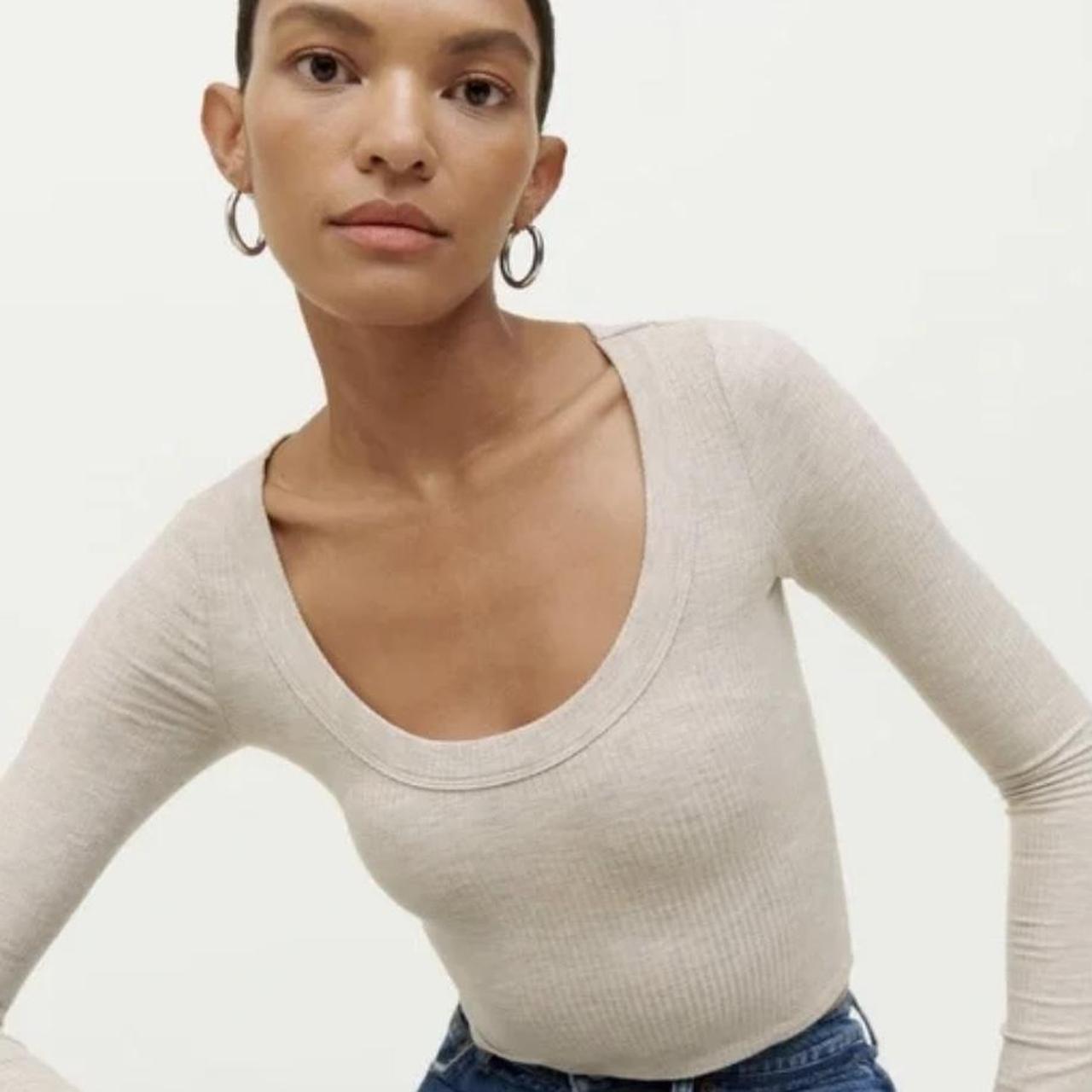 Reformation Women's Grey T-shirt | Depop