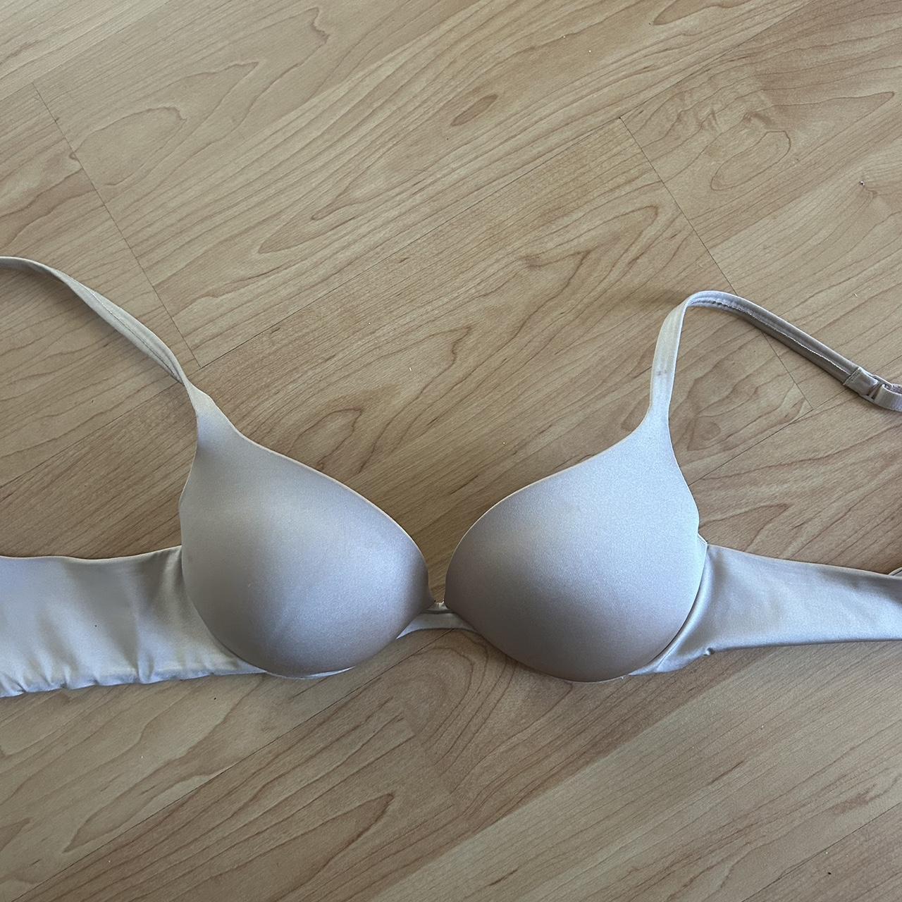 Skims Ultimate Teardrop Push Up Bra Has a few minor... - Depop