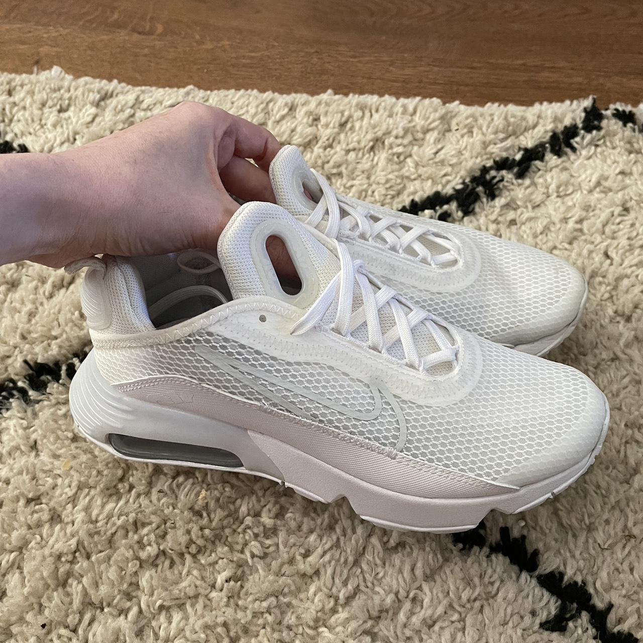 Nike Women's White Trainers | Depop