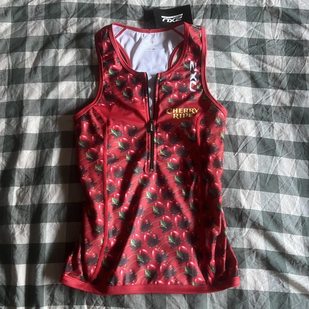 bnwt 2XU sport top brand: 2XU size: small brand new... - Depop