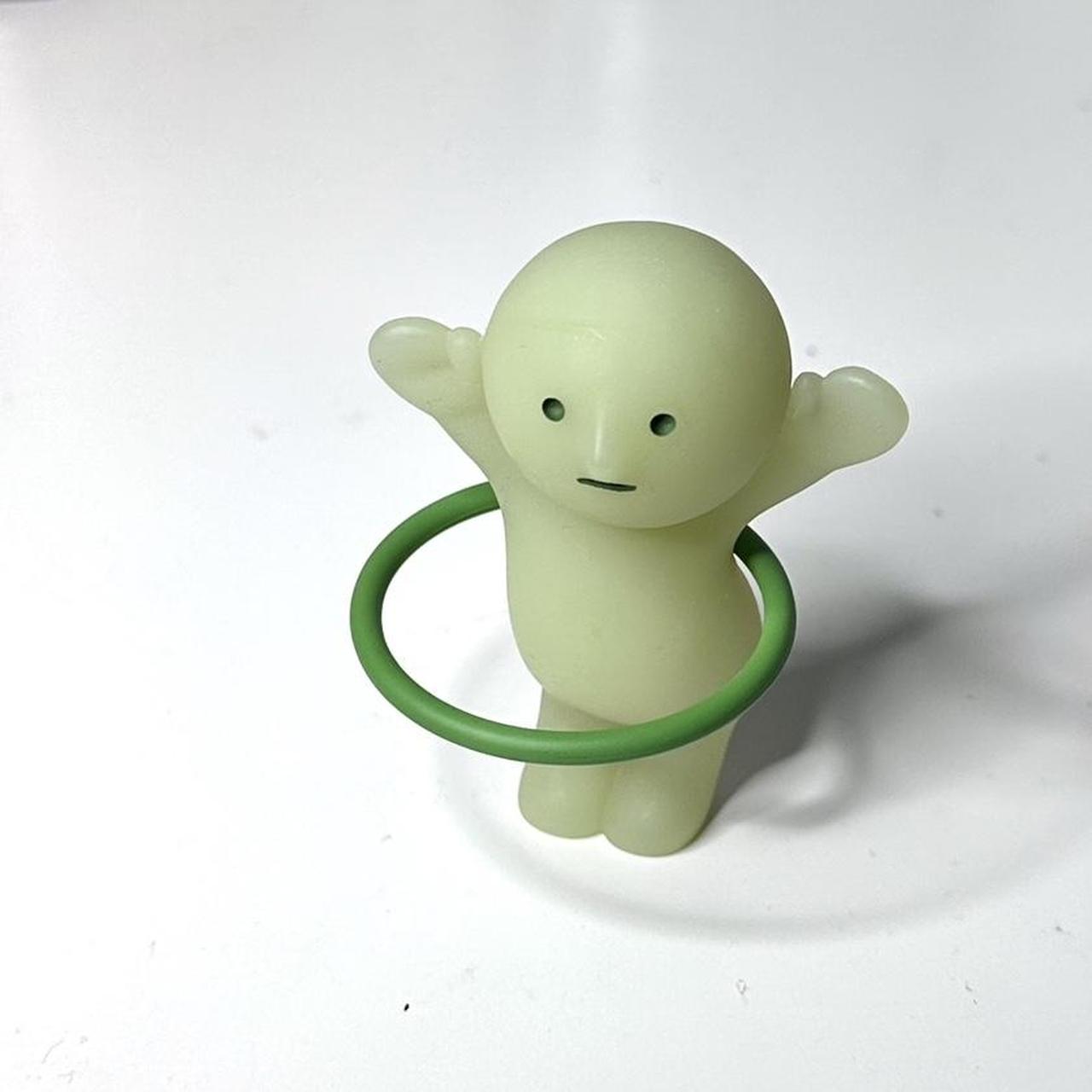 smiski exercise series hula hoop no flaws - Depop