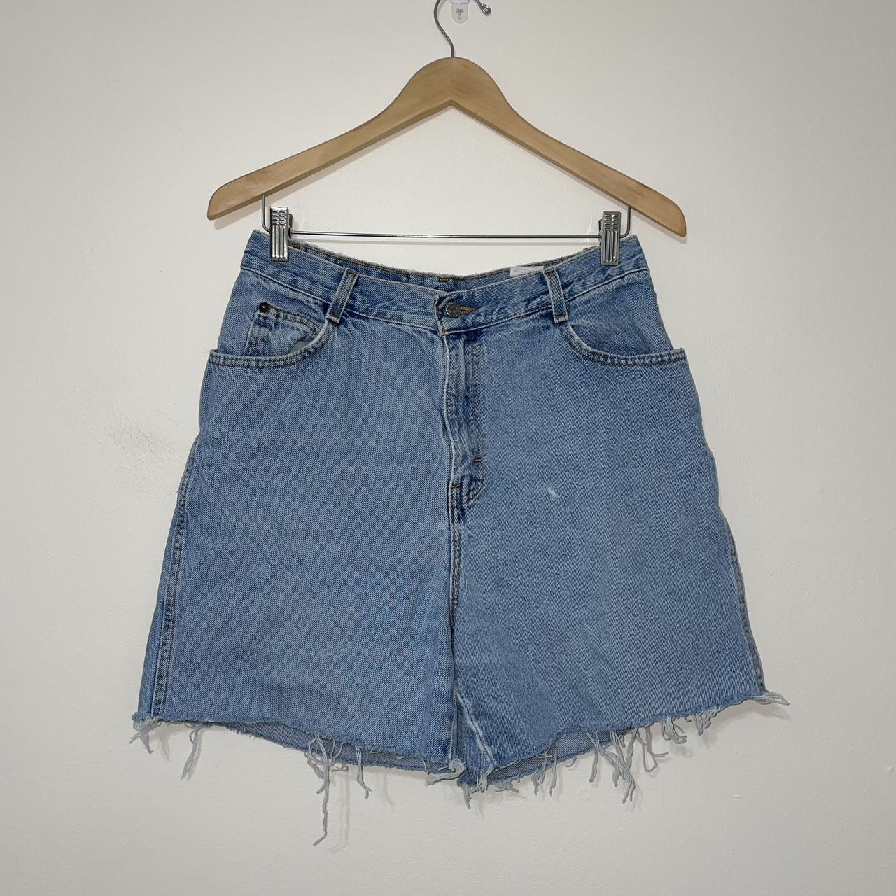 Vintage High Rise Mom Shorts In good condition... - Depop