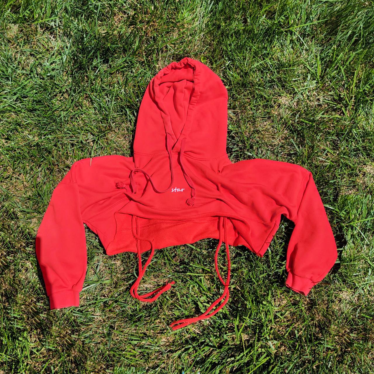 red cropped hoodiewith embroidered star !!... - Depop
