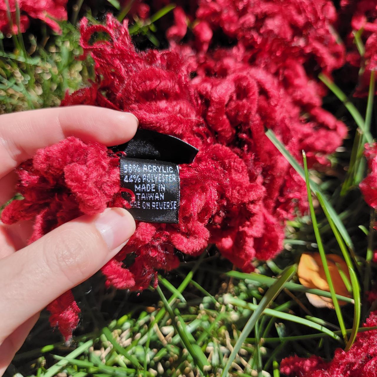 Cejon red knit loopy crimson chaotic scarf !!... - Depop