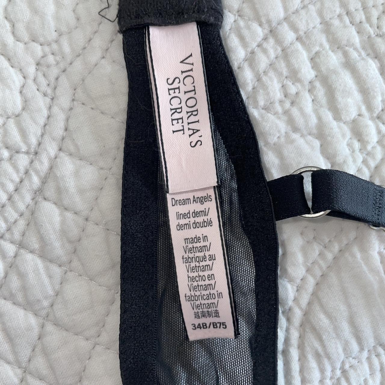 Black Victoria’s Secret push up bra! Size 34B - Depop