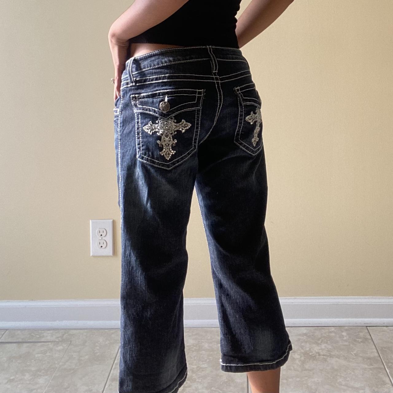 Absolutely perfect Wrangler denim capris!! These... - Depop