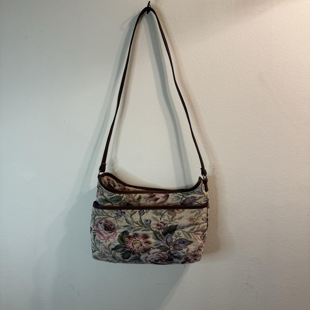 cottage core/grandma core knit shoulder bag... - Depop