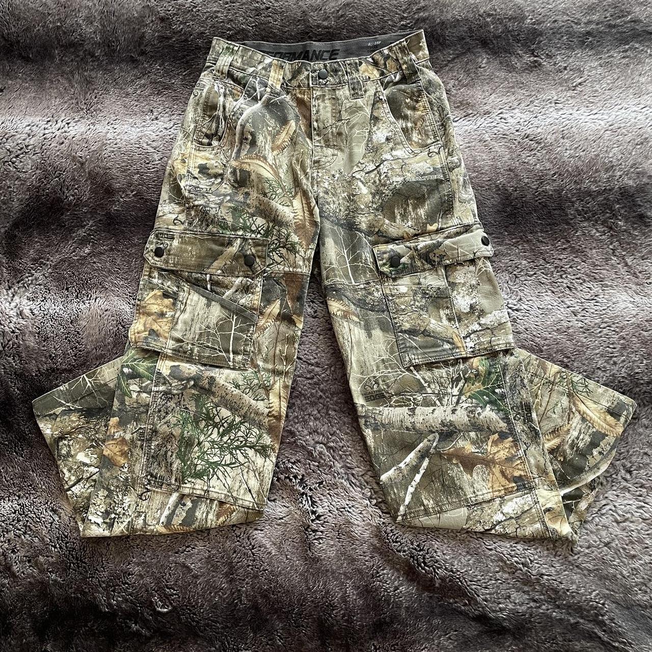 Realtree Camo Cargo Pants 6 Pocket camo cargo... - Depop