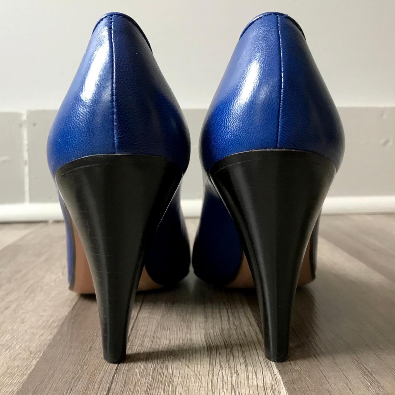 Walter Steiger Cobalt Stacked Pump Size 8 Made in... - Depop