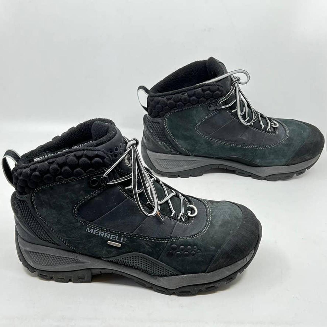 Merrell Women's Black Boots | Depop