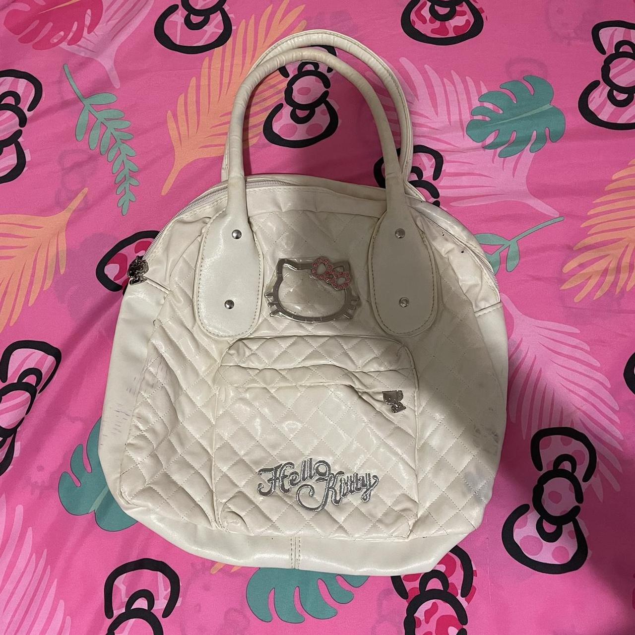 Cream Hello Kitty Y2K Purse 🩷 Has A Metal Hello... | Depop