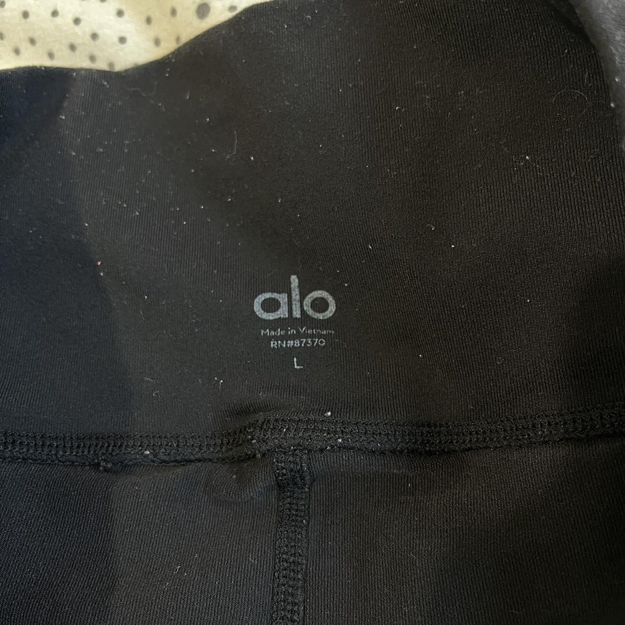 Alo Yoga Leggings Heavy Piling And Light Signs Of Depop