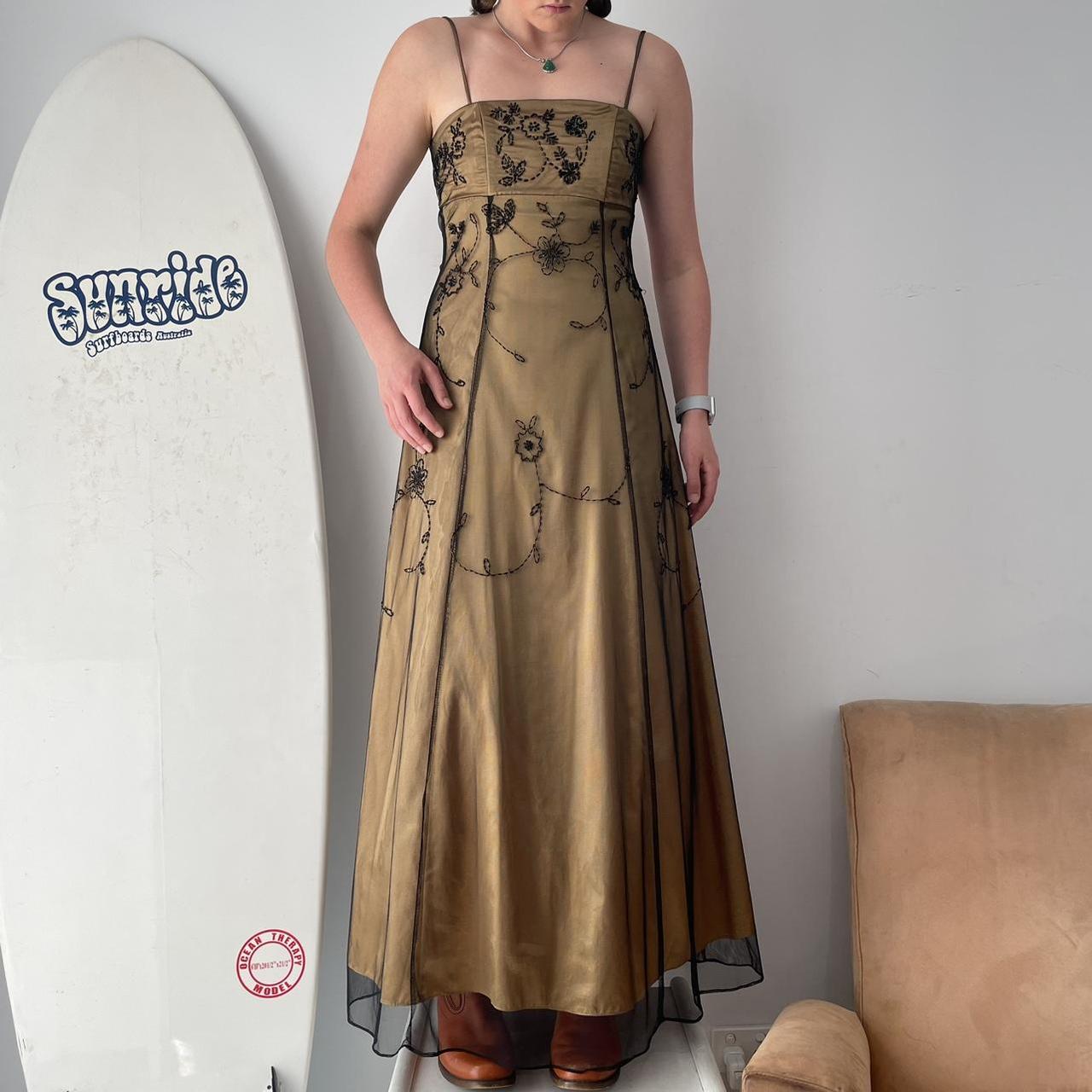 🌀 absolutely stunning 90’s style dress!! This looks... - Depop