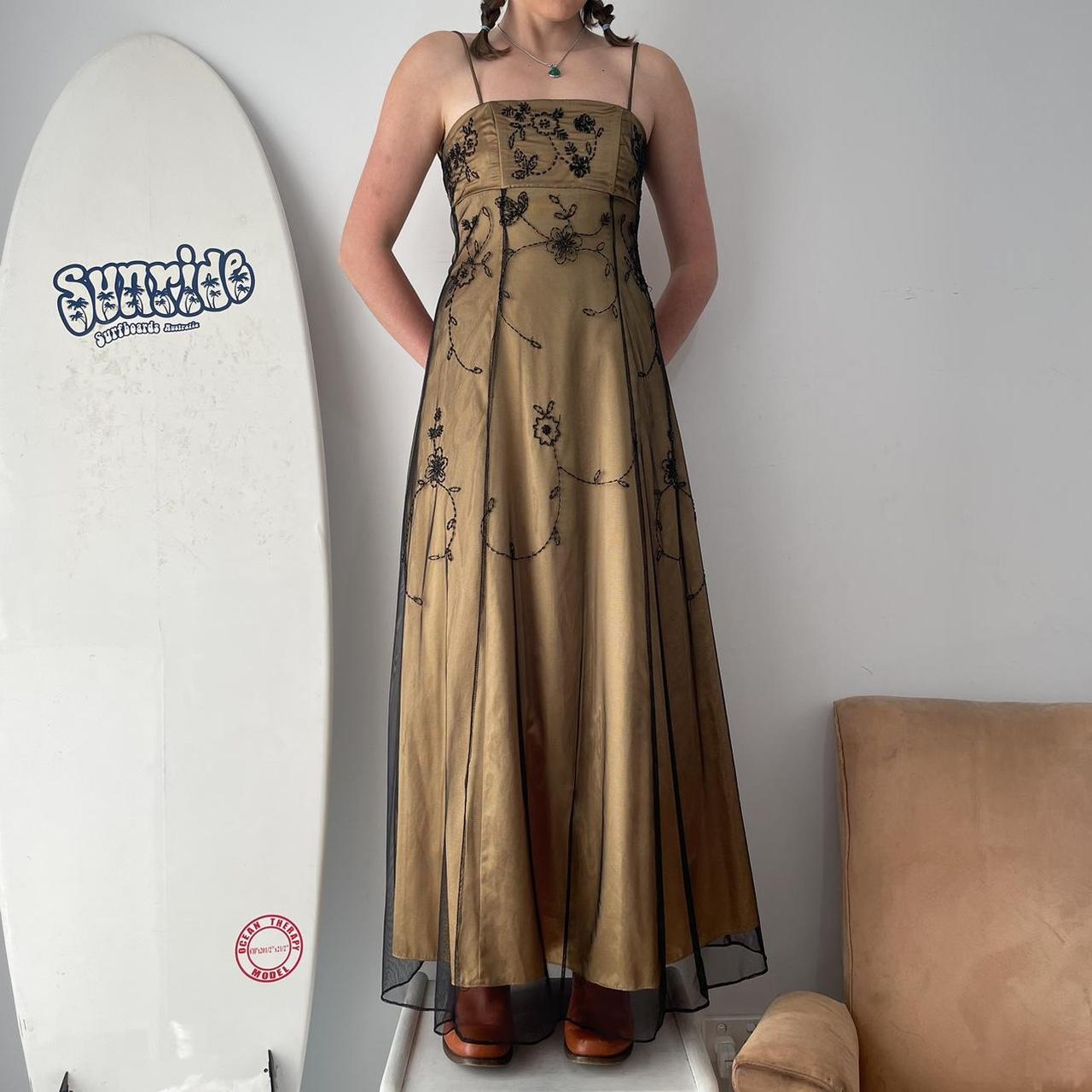 🌀 absolutely stunning 90’s style dress!! This looks... - Depop