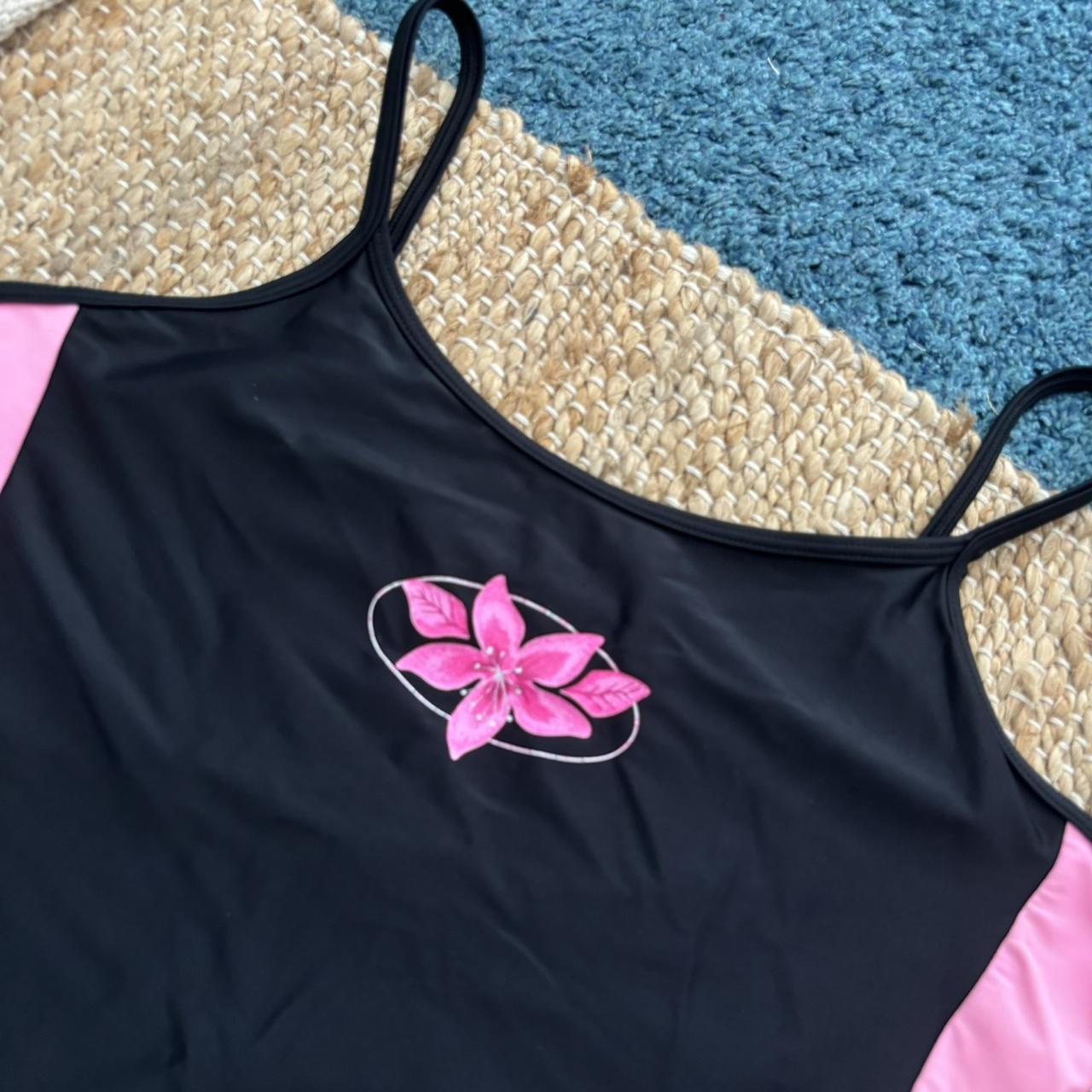 ☮️ this y2k surf tankini top looks like it’s from... - Depop