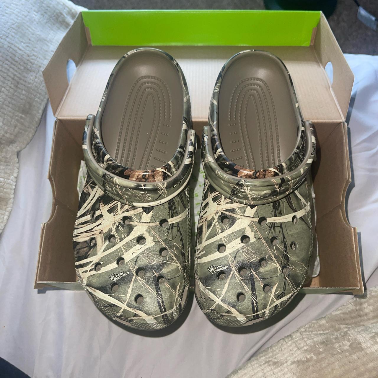 realtree crocs size j6 - Depop