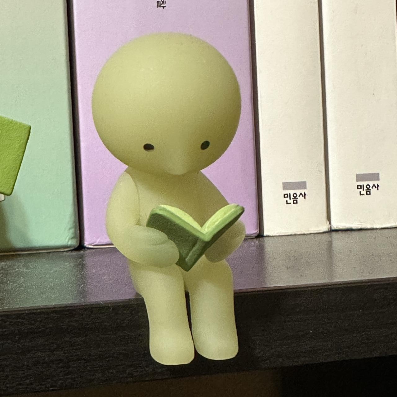 Reading smiski - only for sale, NO TRADE | Depop